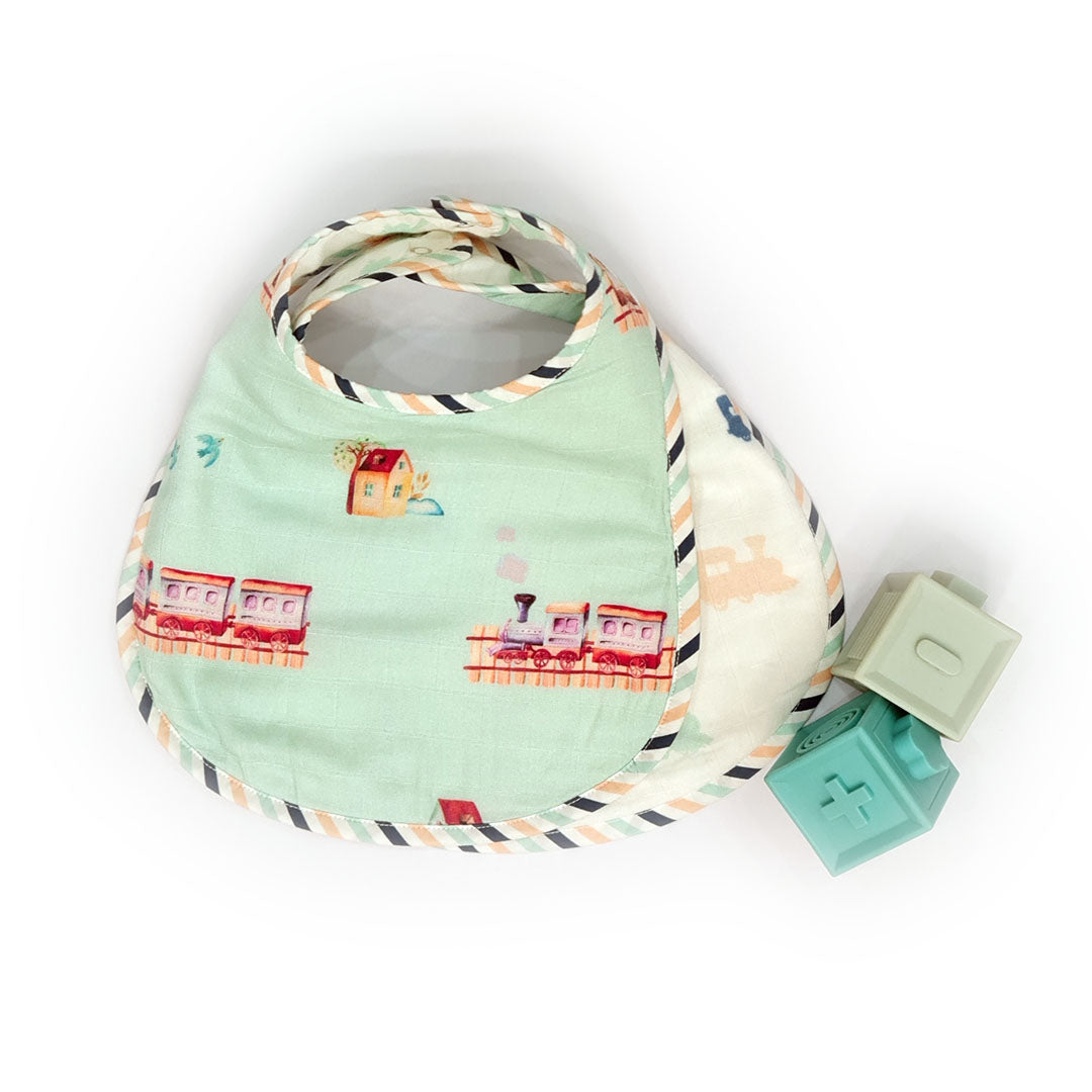 Ollie the Train - Bamboo Muslin Toddler Bibs Pair – snugglyspaces